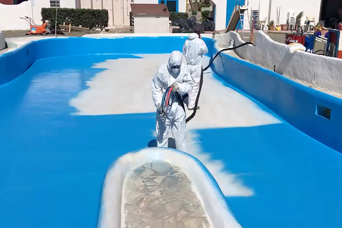 Guida ai poliuretani: cosa fare per impermeabilizzare una piscina?